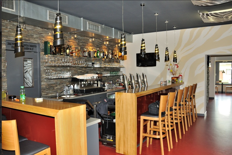 ZEBRA – bar, restaurant | Frenštát shopping